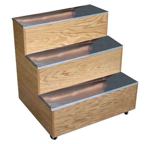 Floral Step Display | CMS Display Fixtures